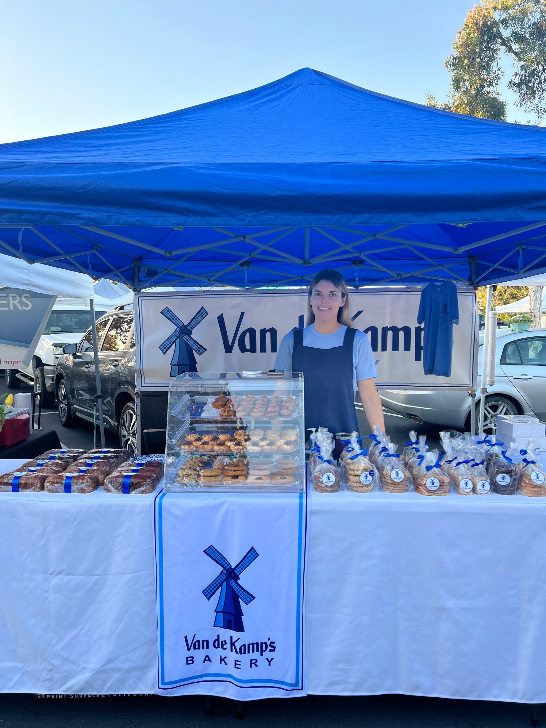 Experience the Nostalgia! – Van de Kamp's Bakery